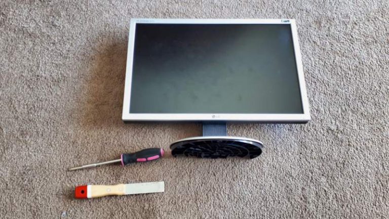 How to Remove a Monitor Bezel for Your Smart Mirror - Built by Az